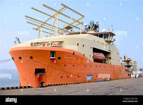 Qingdao China September 6 2022 The Guohai Minkang Offshore Engineering Vessel Of Beihai