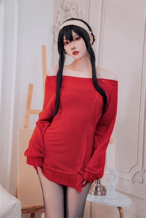Natsuko Yor Forger Red Sweater Mitaku Net