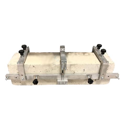 Flexural Deformation Fixture