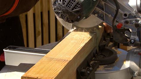 Hoe Zaag Je Een Dikke Balk Door Decoratie