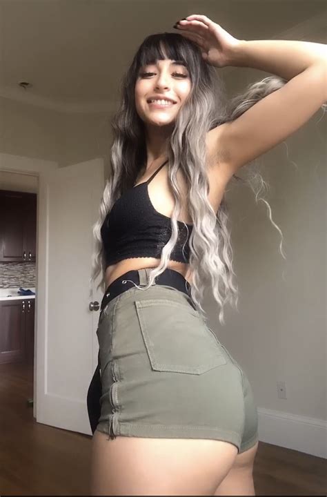 My Cheeks Always Pop Out The Bottom Scrolller