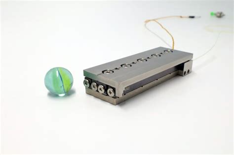 Slc 2475 F Closed Loop Cryogenic Stage Smaract Slc 2475 F Closed Loop Cryogenic Stage Smaract