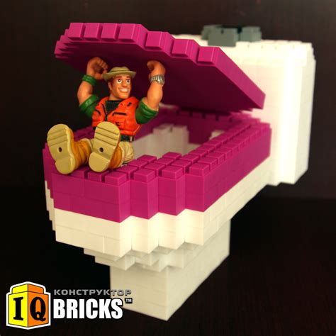 Игрушечный унитаз из конструктора IQ Bricks. Пластиковый конструктор ...