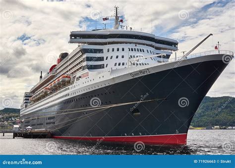 Rms Queen Mary 2 Foto De Archivo Editorial Imagen De Reina 71926663