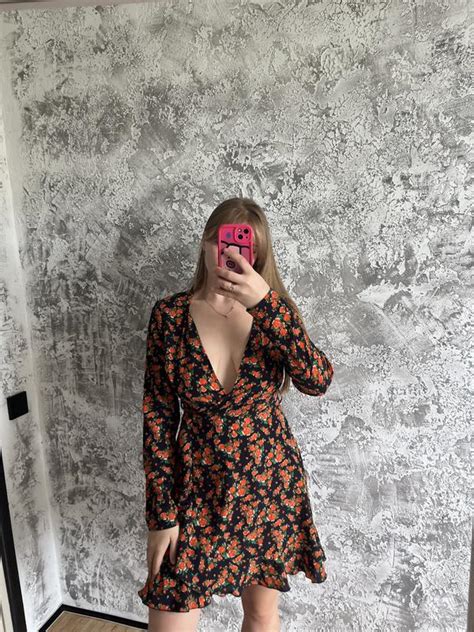 Квіткова сукня — ціна 185 грн у каталозі Короткі сукні Купити жіночі речі за доступною ціною на