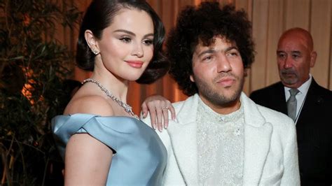 Selena Gomez Benny Blanco Share Whether They Take Daily Showers
