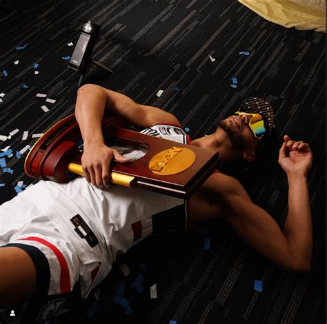 Amazing Photo Of Andre Jackson With The Trophy Last Night Rcollegebasketball