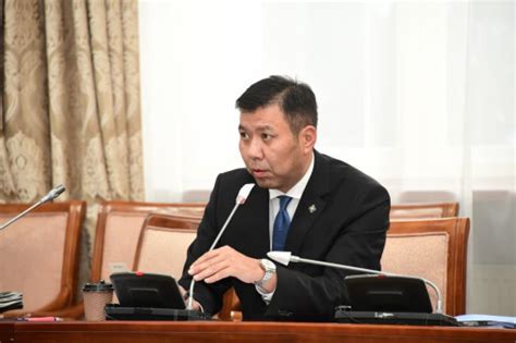 Хөгжлийн банкны хоёр дахь нээлттэй сонсголд Х Баттулгыг хүү охиных нь хамт гэрчээр дуудна