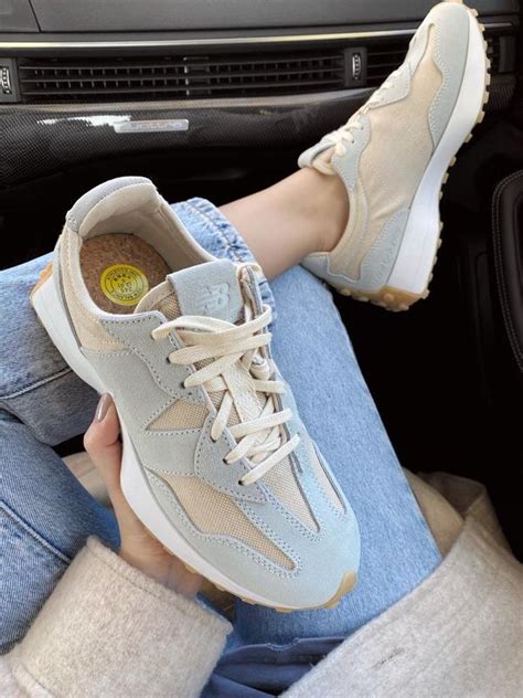 Женские кроссовки new balance 327 beige — цена 3350 грн в каталоге ...