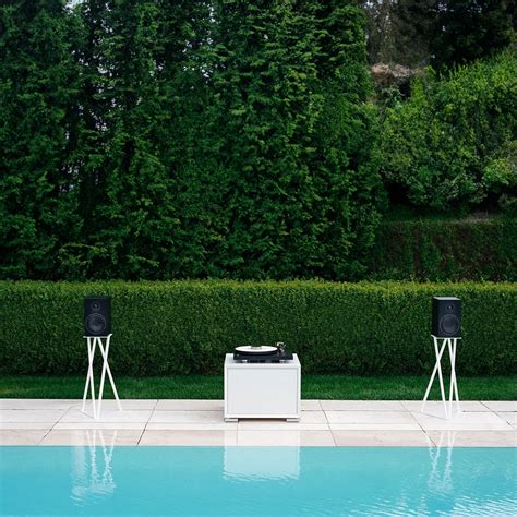 Outdoor Premium Sound Home Audio Retailer In London UK