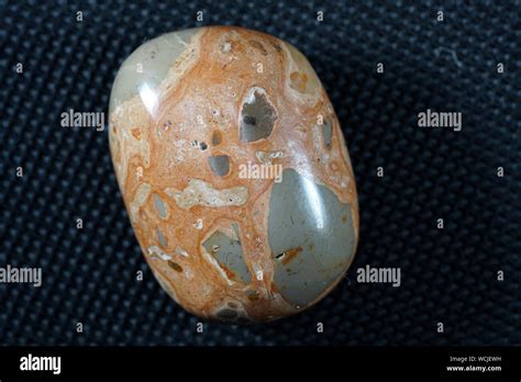 Quartz Sio2 Crystal Structure Hi Res Stock Photography And Images Alamy