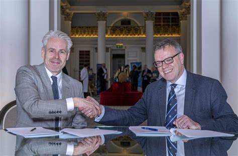 National Quantum Computing Centre Nqcc And The University Of Edinburgh Sign Mou For Quantum