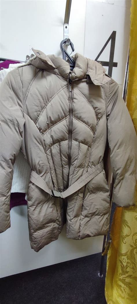 Примерки пуховиков и пальто в секонд хенде Мадам Плюшкина Дзен