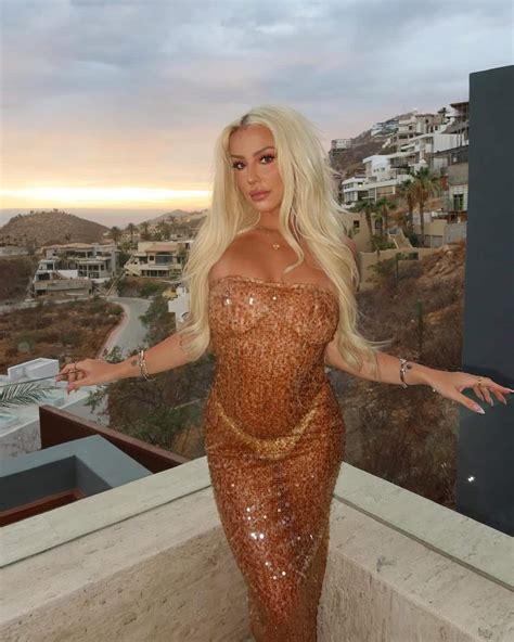 Tana Mongeau Age Height Net Worth Boyfriend Facts Bio Wiki