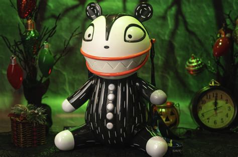 A Spooky New Halloween Popcorn Bucket Is Coming To Disney World But Theres A Catch