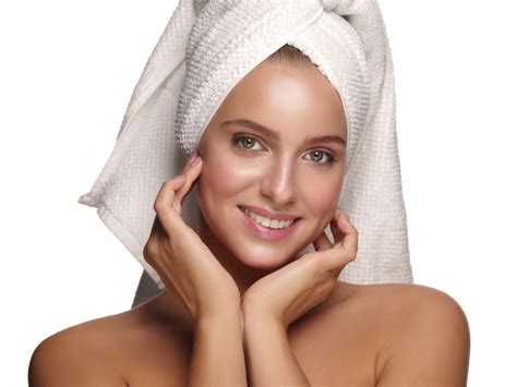 3 Trucuri Pentru O Piele Strălucitoare Fără Machiaj