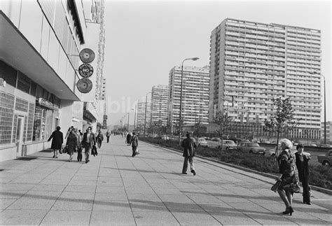 Ddr Bildarchiv Berlin Plattenbau Wohnsiedlung An Der Leipziger