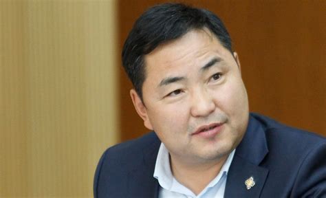 Б Пүрэвдорж Эрх баригчид иргэн бүрийг 27 сая төгрөгийн өртэй болгосон