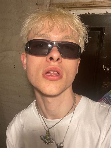 Y2k Hairstyles Spring Hairstyles Volume Haircut Short Hair Syles