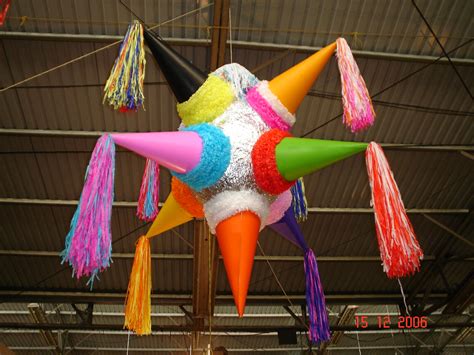 Las Palabras De Maximiliano Pinata Tragedy