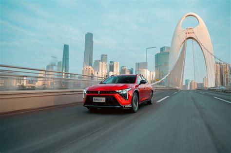 12万出头的20t轿跑suv 奔腾b70s 是否满足你的期待？搜狐汽车搜狐网