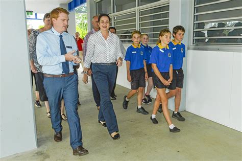 Queensland Premier Visits Calliope State School The Courier Mail
