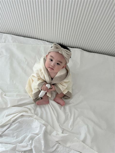 안녕하태오리뚜🌱 협찬 하베브릭스 잼잼이 딸랑이와 함께하는 즐거운 시간ᐟ🎵 다양한 딸랑이 소리로 호기심을 자극하고 귀여운 아기 토끼로도 변신할 수 있어요ᐟ🐰