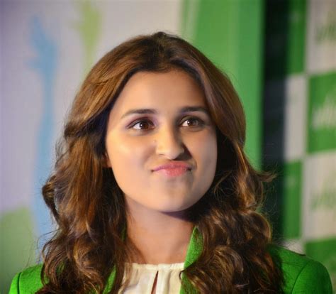 Parineeti Chopra Unveils The Whisper Campaign Glamextra