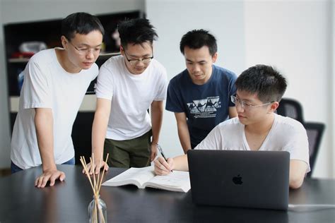 【毕业生故事】“破壁少年”下一站,逐梦芯片理想! 清华大学 【毕业生故事】“破壁少年”下一站,逐梦芯片理想! 清华大学