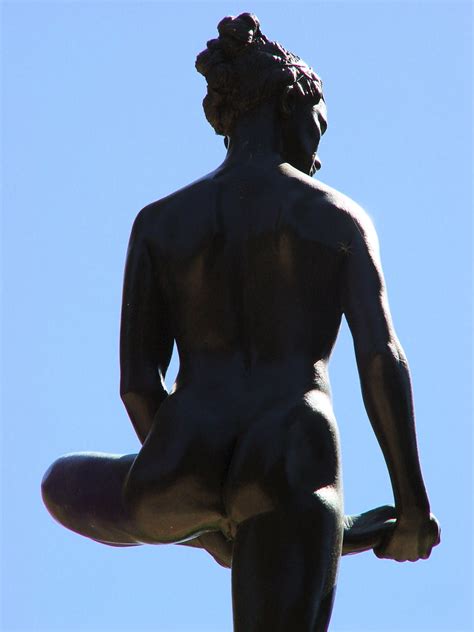 Speed Of Life Sculptor Robert Grahams Nude T To Venice