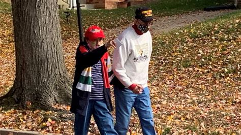 Out Of 132 8 Or 9 Of Us Lived World War Ii Vet 96 Wife 95