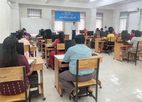 ဝန်ထမ်းများ အင်္ဂလိပ်စာအရည်အသွေးကောင်းမွန်စေရေးအတွက် အင်္ဂလိပ် စာသင်တန
