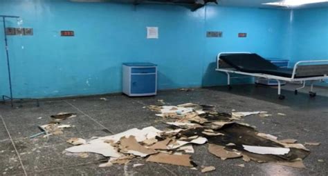 Video Viral Hospital Sufre Colapso De Techo Y Escombros Caen Encima