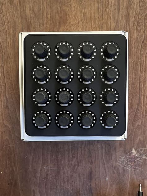 Dj Tech Tools Midi Fighter Twister Reverb