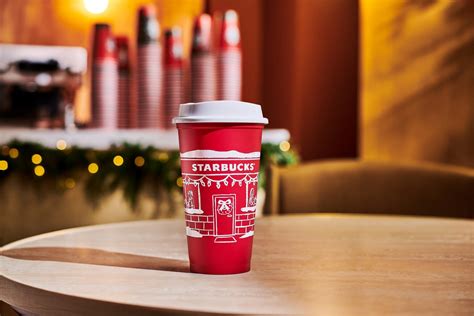 Red Cup Day Is Back Starbucks Celebrates A Favorite Holiday Tradition