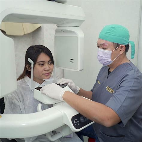 Rontgen Gigi Panoramic Untuk Maksimalkan Akurasi Diagnosa Implan Gigi