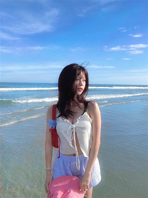 Em dâu tương lai không cần cảm ơn chị đâu chị đã training thằng em chị chụp ảnh ngon lành rồi