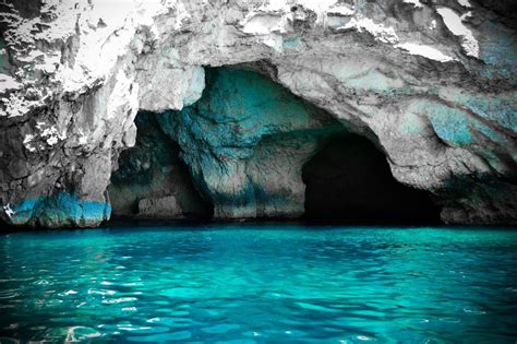 Blue Grotto Malta Blue Grotto Travel Inspiration Blue Lagoon Cave