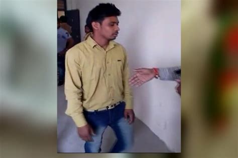 Cheating At Gunpoint In Agra College Video Goes Viral News