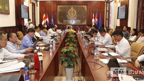 ក្រសួងអប់រំ៖ វិទ្យាល័យធនធានទាំង៥០ នឹងក្លាយទៅជាសាលាជំនាន់ថ្មីចំនួន៣ នៅឆ្នាំ២០២៩ សុីសុីថាមស៍