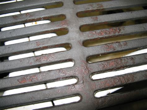 Using Vinegar To Remove Rust From Cast Iron Raven S Nest