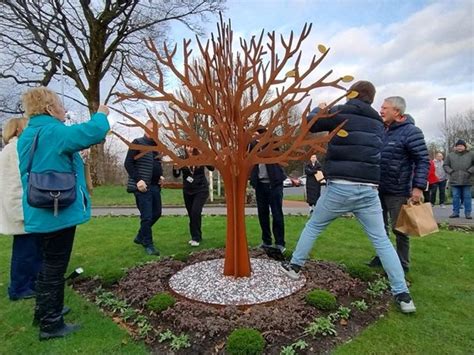 Memory Tree Launch Springhill Hospice