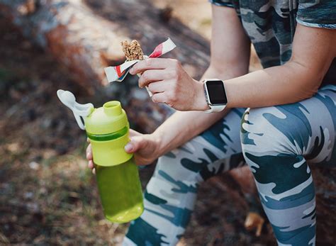9 Best Post Workout Snacks To Build Muscle Says Sports Dietitian