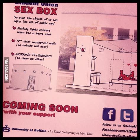 There Is Something VERY Wrong With My College 9GAG