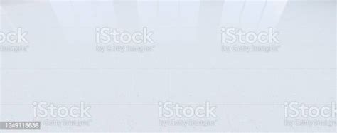 회색 그리드 라인과 선명한 유리 도어가 있는 반짝이는 반사가 있는 테라초 바닥의 3d 렌더링 깨끗하고 새로운 조건이 배경에 사용됩니다 반짝이는에 대한 스톡 사진 및 기타