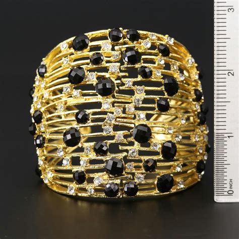 Amrita Singh Glass Hinged Cuff Bracelet Ebth