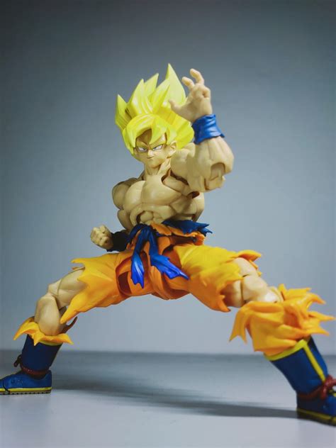 Shf Goku Lssj Reissue Hobbies And Toys Toys And Games On Carousell