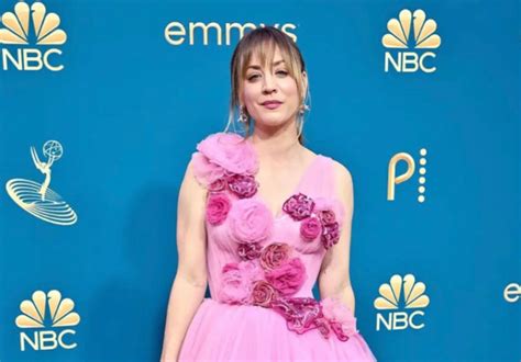 Pics Kaley Cuoco Shares Bumpdate To Celebrate Early Birthday Shemazing