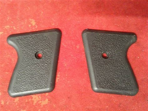 Accu Tek Bl9 Grip Panels