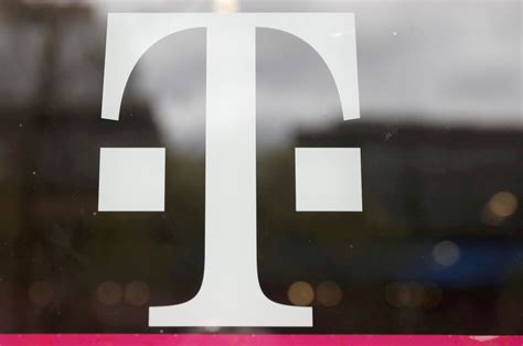 T Mobile Truly Sorry Over User Data Breach Of M Customers Daily Sabah